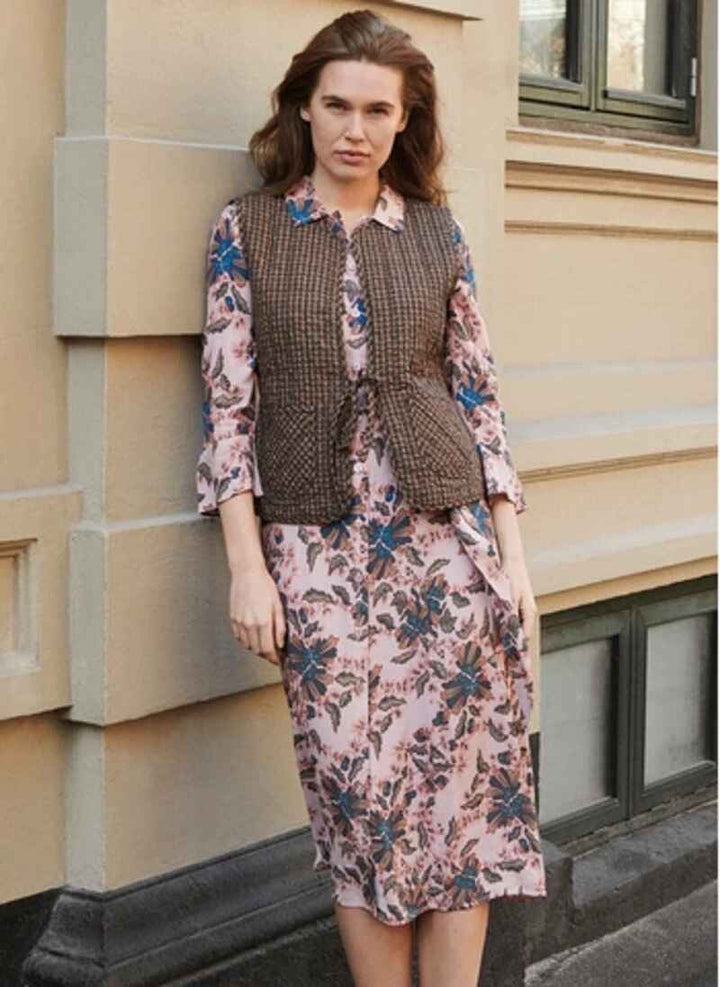 Dresses – Page 4 – Paperdoll