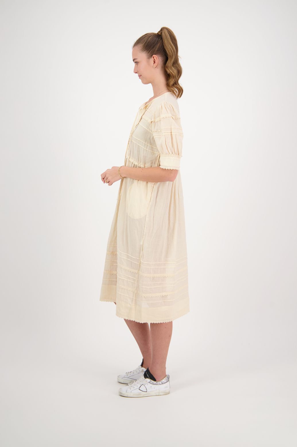 BRIARWOOD Tess Dress Cream – Paperdoll